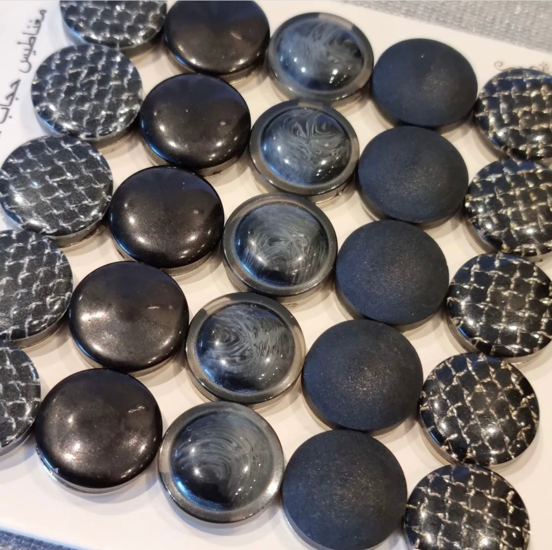 Black Assorted Large Scarf Magnets – Arabiana